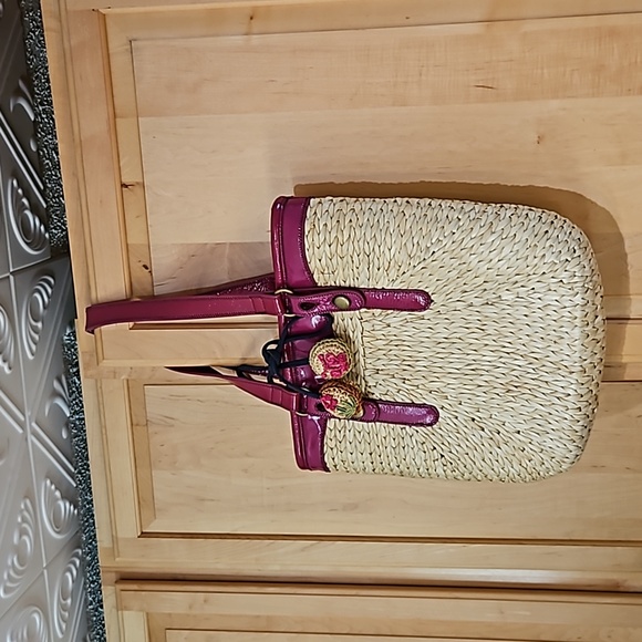 Lucky Brand | Bags | Vintage Lucky Brand Tan Dark Pink Straw Patent ...